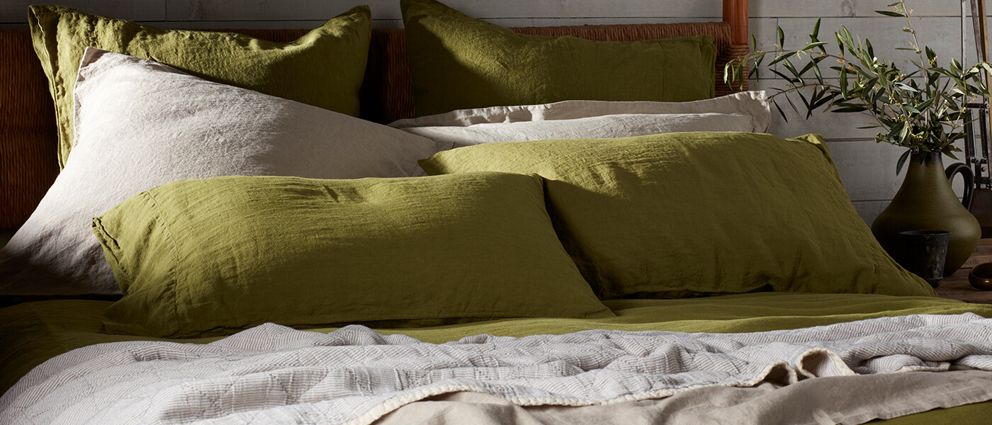 Luxury Bedding, Bed Linen, Duvets & Pillows | Secret Linen Store
