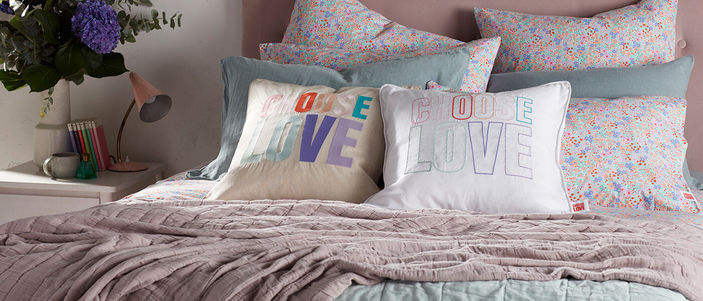 Luxury Bedding, Bed Linen, Duvets & Pillows | Secret Linen Store